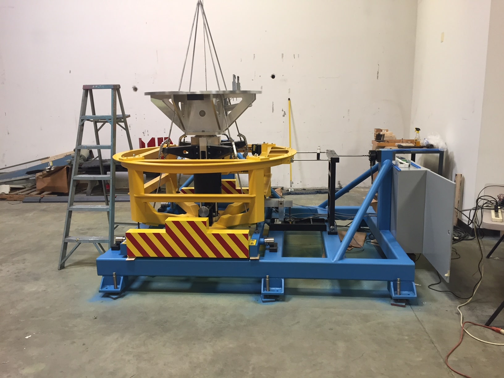 Pyramidal Balance - Aerolab