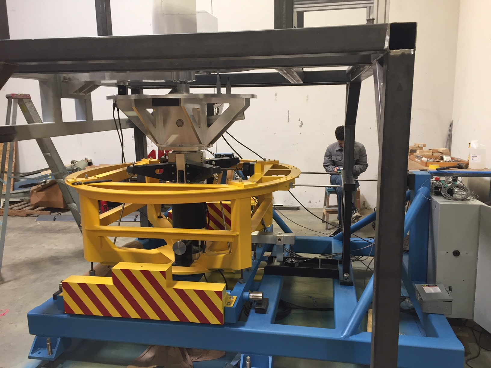 Pyramidal Balance - Aerolab